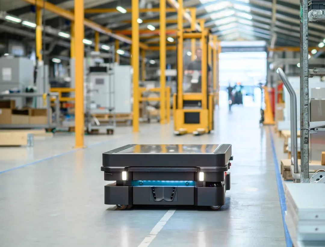 新品发布 | MiR推出MiR600和MiR1350两款功能强大的自主移动机器人以优化各种物流_无人系统_企业动态_资讯_无人系统网_专业性的无人系统网络平台