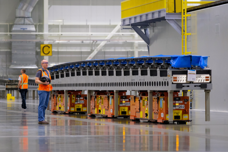 Fori Automation：机翼装配系统_自动导向车_产品_中国AGV网(www.chinaagv.com)_AMR网-专业智能地面移动 ...