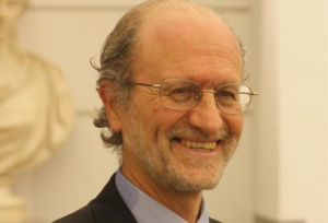 行业权威保罗·达里奥 (Paolo Dario) 如是说：“我们是世界的领导者，我们专注并投资机器人。”_行业资讯_资讯_中国AGV网(www ...